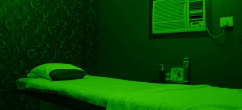 Red Apple Spa and Massage Kalyan, ask for full body massage, body ...